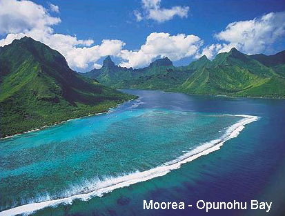 Villa Corallina, a private house for rent in Moorea island, Polynesia.